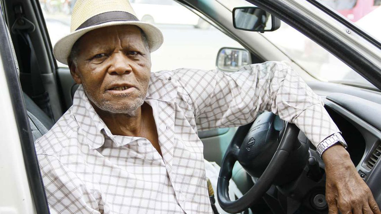 Football legend Kadenge hospitalized after suffering a stroke – Nairobi ...