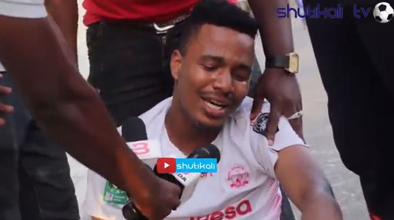Simba fan weeps uncontrollably after his team exits Caf Champions ...