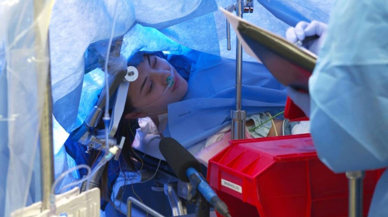 Texas hospital livestreams four-and-a-half hour brain surgery on ...