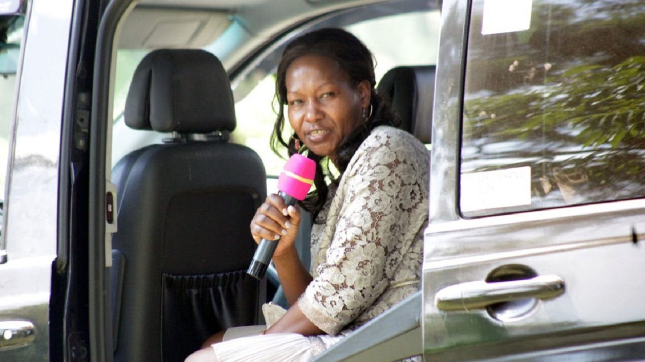 Covid-19 Stigma: Ken Ouko’s wife remains perched in hearse as don is ...