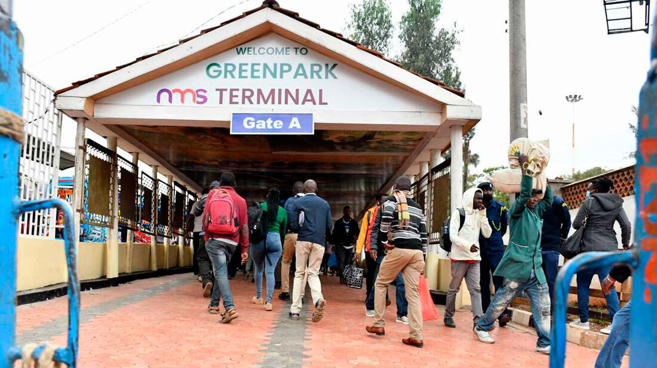 PSVs back at Railways bus terminus after morning chaos at Green Park ...