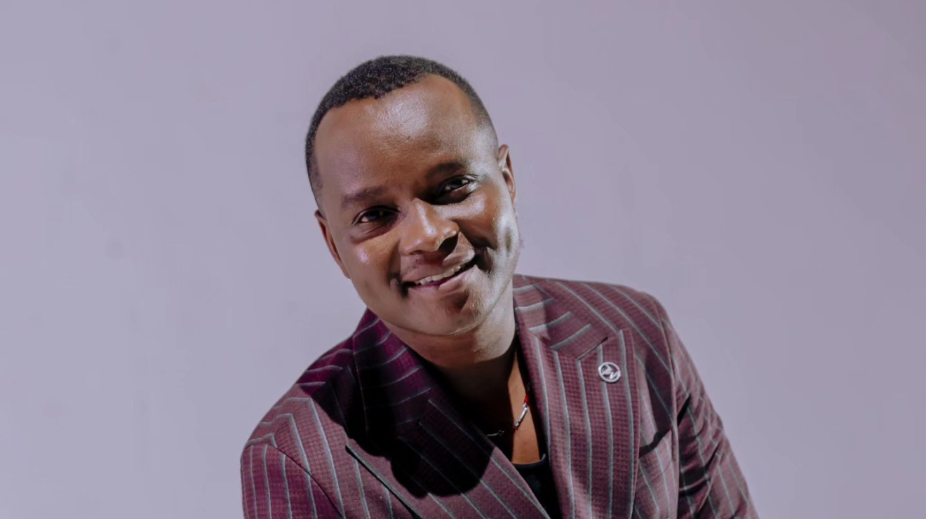 Rising gospel singer Dan Mogore dedicates ETA Awards to his critics ...